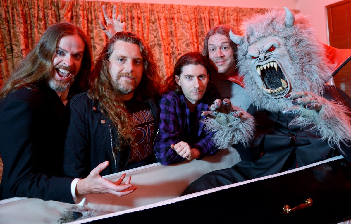 GAMA BOMB ANNOUNCE NEW ALBUM, 'BATS'; LEAD SINGLE AND MUSIC VIDEO ...